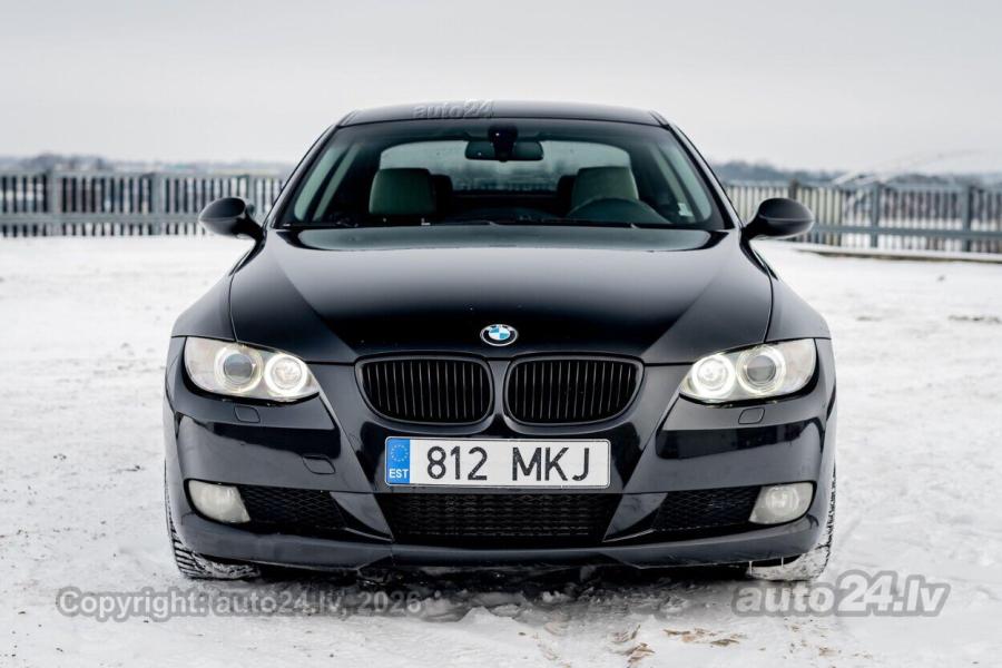 Melns BMW 3 Series 2007 Tallina, ar dzinēja tilpumu 3.00 L un nobraukumu 0 tūkst. km par 8999 €, foto 2 vietnē AUTOMOTO.COM.LV