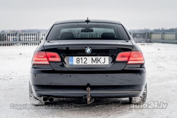 Black BMW 3 Series 2007 in Tallinn, with an engine capacity of 3.00 L and mileage of 0 thousand km for 8999 €, photo 9 on AUTOMOTO.COM.LV