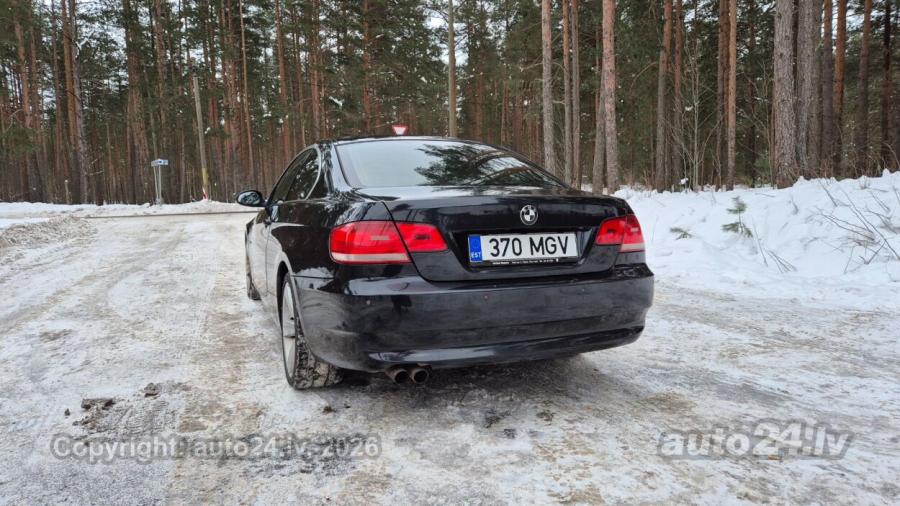 Melns BMW 3 Series 2007 Tallina, ar dzinēja tilpumu 2.50 L un nobraukumu 186 tūkst. km par 9000 €, foto 4 vietnē AUTOMOTO.COM.LV