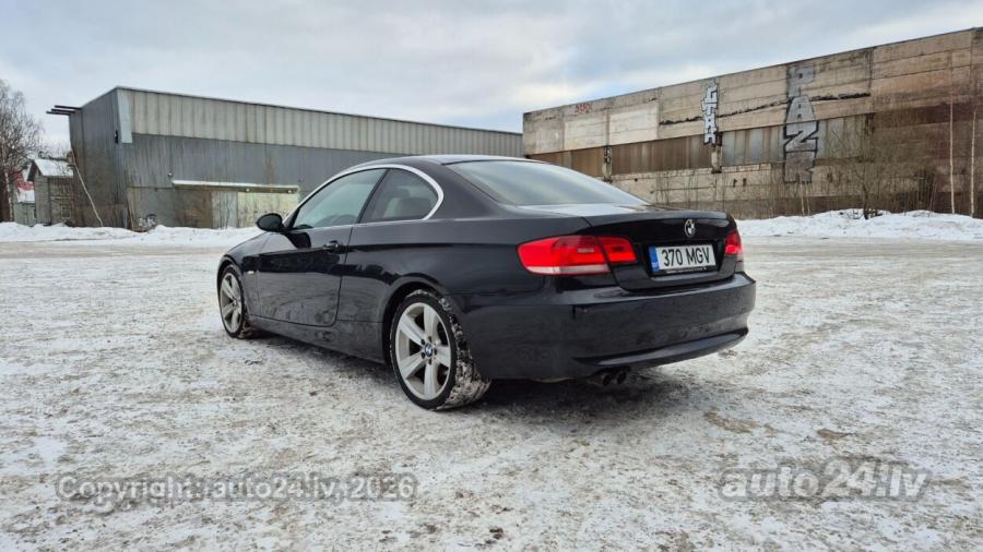 Melns BMW 3 Series 2007 Tallina, ar dzinēja tilpumu 2.50 L un nobraukumu 186 tūkst. km par 9000 €, foto 13 vietnē AUTOMOTO.COM.LV