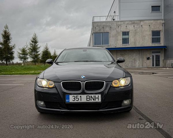Melns BMW 3 Series 2007 Tartu, ar dzinēja tilpumu 3.00 L un nobraukumu 351 tūkst. km par 8500 €, foto 6 vietnē AUTOMOTO.COM.LV