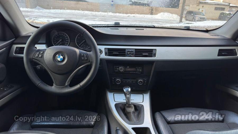 Melns BMW 3 Series 2008 Tallina, ar dzinēja tilpumu 2.00 L un nobraukumu 165 tūkst. km par 4990 €, foto 7 vietnē AUTOMOTO.COM.LV