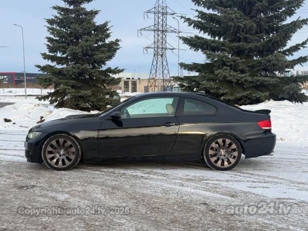 Black BMW 3 Series 2008 in Tartu, with an engine capacity of 3.00 L and mileage of 239 thousand km for 7000 €, photo 7 on AUTOMOTO.COM.LV