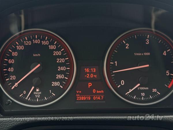 Black BMW 3 Series 2008 in Tartu, with an engine capacity of 3.00 L and mileage of 239 thousand km for 7000 €, photo 10 on AUTOMOTO.COM.LV