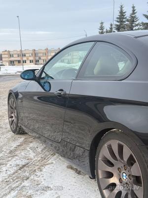 Melns BMW 3 Series 2008 Tartu, ar dzinēja tilpumu 3.00 L un nobraukumu 239 tūkst. km par 7000 €, foto 14 vietnē AUTOMOTO.COM.LV