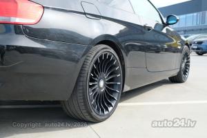 Melns BMW 3 Series 2008 Tallina, ar dzinēja tilpumu 2.00 L un nobraukumu 180 tūkst. km par 9900 €, foto 17 vietnē AUTOMOTO.COM.LV