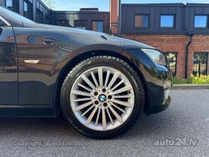 Melns BMW 3 Series 2008 Tallina, ar dzinēja tilpumu 2.00 L un nobraukumu 263 tūkst. km par 6300 €, foto 11 vietnē AUTOMOTO.COM.LV