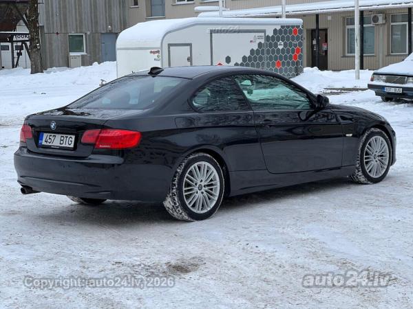Melns BMW 3 Series 2010 Narva, ar dzinēja tilpumu 2.00 L un nobraukumu 317 tūkst. km par 4999 €, foto 8 vietnē AUTOMOTO.COM.LV