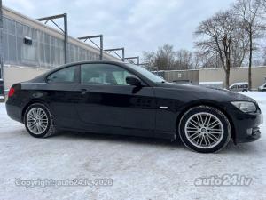 Melns BMW 3 Series 2010 Narva, ar dzinēja tilpumu 2.00 L un nobraukumu 317 tūkst. km par 4999 €, foto 14 vietnē AUTOMOTO.COM.LV