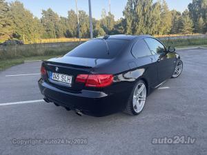 Melns BMW 3 Series 2010 Tallina, ar dzinēja tilpumu 3.00 L un nobraukumu 353 tūkst. km par 13200 €, foto 6 vietnē AUTOMOTO.COM.LV