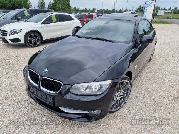 Black BMW 3 Series 2012 in Tartu, with an engine capacity of 2.00 L and mileage of 239 thousand km for 9690 €, photo 4 on AUTOMOTO.COM.LV