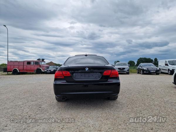 Black BMW 3 Series 2012 in Tartu, with an engine capacity of 2.00 L and mileage of 239 thousand km for 9690 €, photo 9 on AUTOMOTO.COM.LV