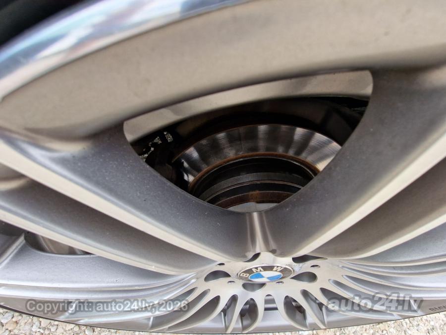 Melns BMW 3 Series 2012 Tartu, ar dzinēja tilpumu 2.00 L un nobraukumu 239 tūkst. km par 9690 €, foto 12 vietnē AUTOMOTO.COM.LV