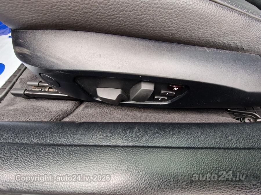 Melns BMW 3 Series 2012 Tartu, ar dzinēja tilpumu 2.00 L un nobraukumu 239 tūkst. km par 9690 €, foto 18 vietnē AUTOMOTO.COM.LV