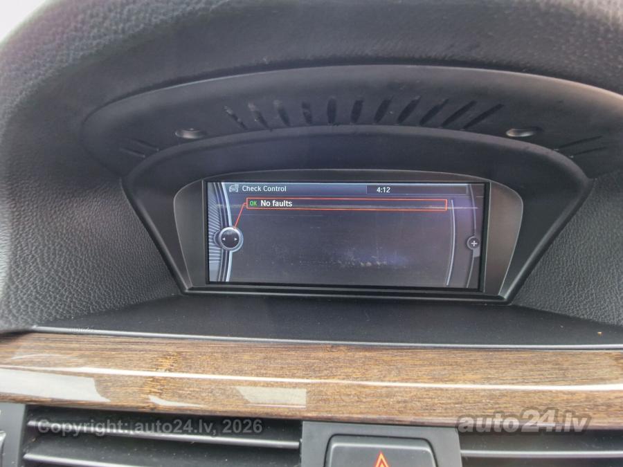 Melns BMW 3 Series 2012 Tartu, ar dzinēja tilpumu 2.00 L un nobraukumu 239 tūkst. km par 9690 €, foto 25 vietnē AUTOMOTO.COM.LV