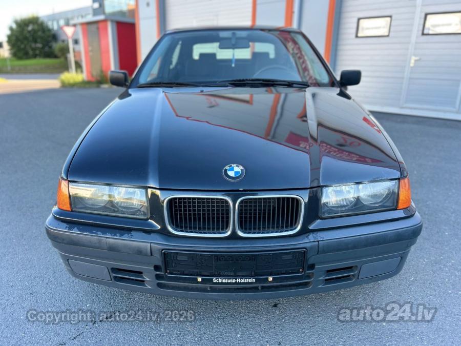 Black BMW 3 Series 1994 in Tartu, with an engine capacity of 0.00 L and mileage of 163 thousand km for 1800 €, photo 8 on AUTOMOTO.COM.LV