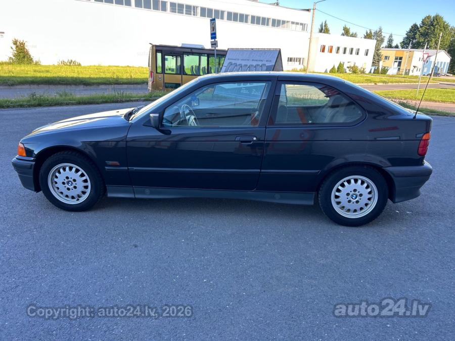 Black BMW 3 Series 1994 in Tartu, with an engine capacity of 0.00 L and mileage of 163 thousand km for 1800 €, photo 9 on AUTOMOTO.COM.LV