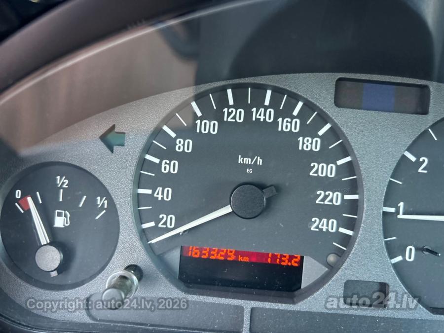 Black BMW 3 Series 1994 in Tartu, with an engine capacity of 0.00 L and mileage of 163 thousand km for 1800 €, photo 13 on AUTOMOTO.COM.LV