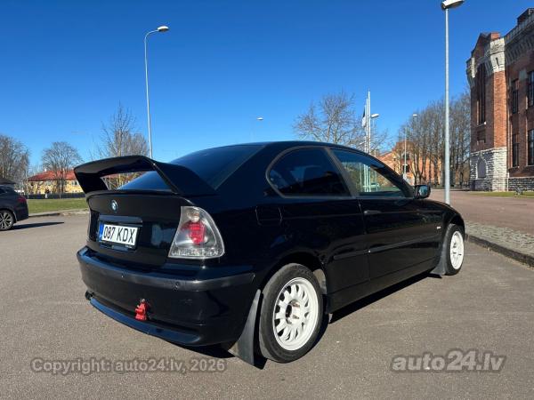 Black BMW 3 Series 2002 in Tallinn, with an engine capacity of 3.00 L and mileage of 158 thousand km for 8000 €, photo 3 on AUTOMOTO.COM.LV
