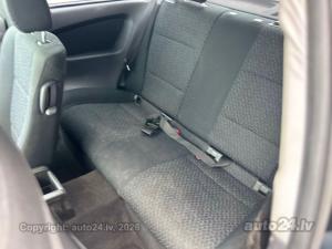 Melns BMW 3 Series 2003 Tartu, ar dzinēja tilpumu 2.00 L un nobraukumu 178 tūkst. km par 2000 €, foto 12 vietnē AUTOMOTO.COM.LV