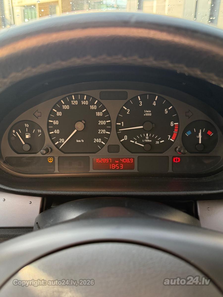 Melns BMW 3 Series 2003 Tallina, ar dzinēja tilpumu 1.80 L un nobraukumu 163 tūkst. km par 2790 €, foto 5 vietnē AUTOMOTO.COM.LV