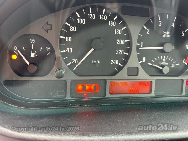 БМВ 3 Серия 2004 в Тарту на AUTOMOTO.COM.LV Черный БМВ 3 Серия 2004 в Тарту, объемом двигателя 0.00 л и пробегом 264 тыс. км за 1800 €, фото 11 на AUTOMOTO.COM.LV