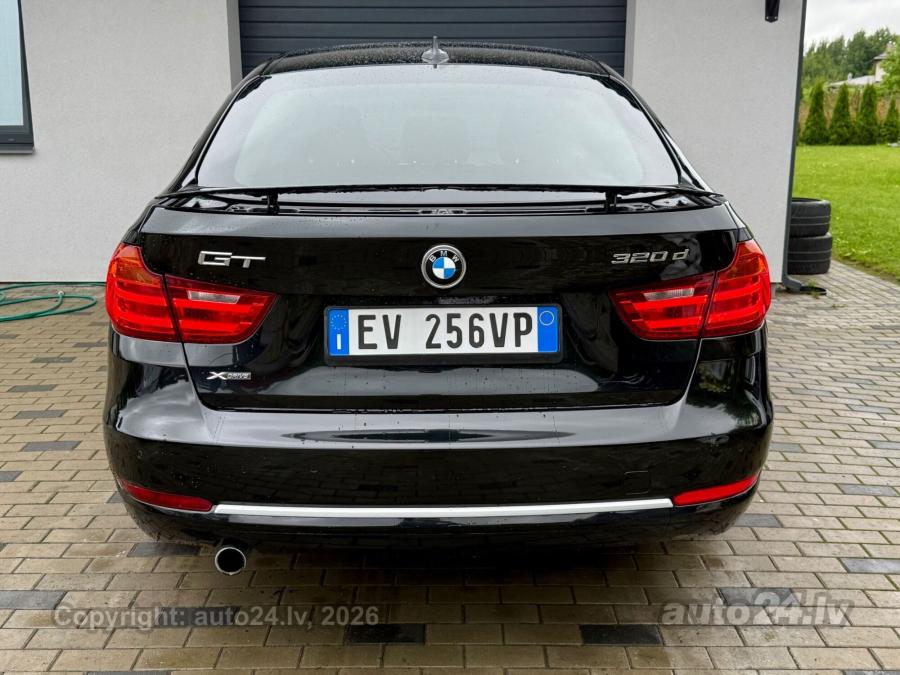 Black BMW 3 Series 2015 in Tallinn, with an engine capacity of 2.00 L and mileage of 298 thousand km for 8999 €, photo 8 on AUTOMOTO.COM.LV