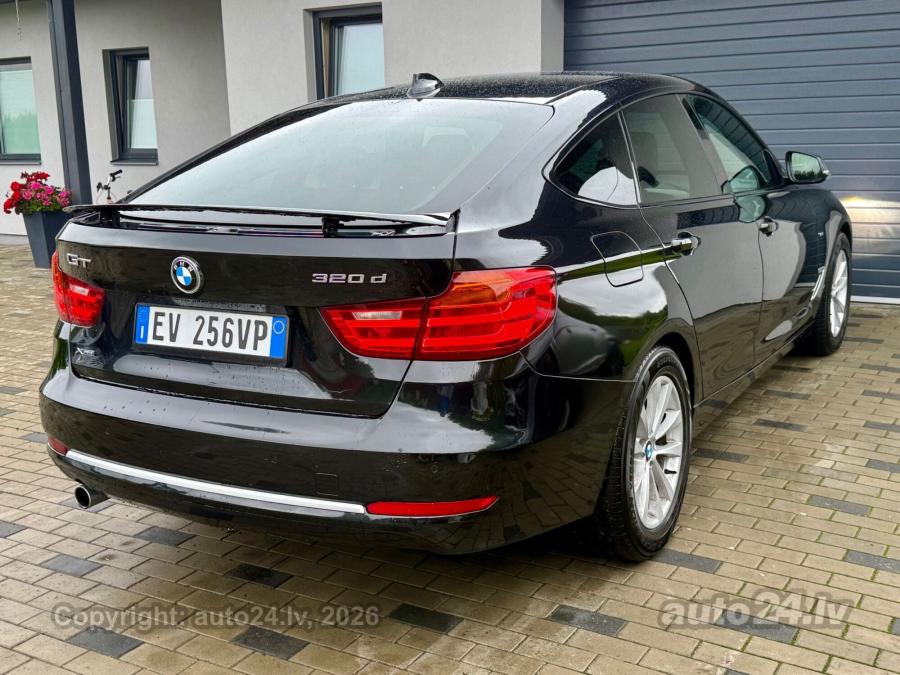 Black BMW 3 Series 2015 in Tallinn, with an engine capacity of 2.00 L and mileage of 298 thousand km for 8999 €, photo 10 on AUTOMOTO.COM.LV