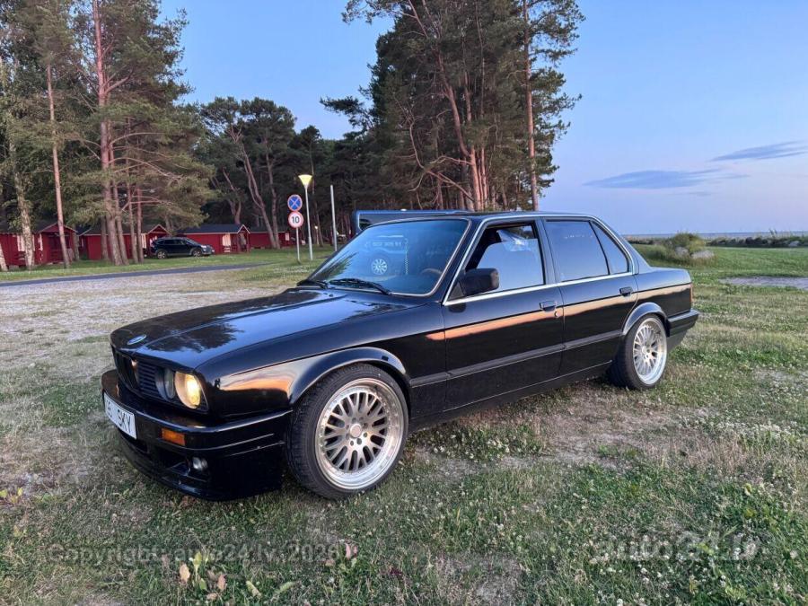 Melns BMW 3 Series 1987 Tallina, ar dzinēja tilpumu 2.40 L un nobraukumu 0 tūkst. km par 14500 €, foto 4 vietnē AUTOMOTO.COM.LV