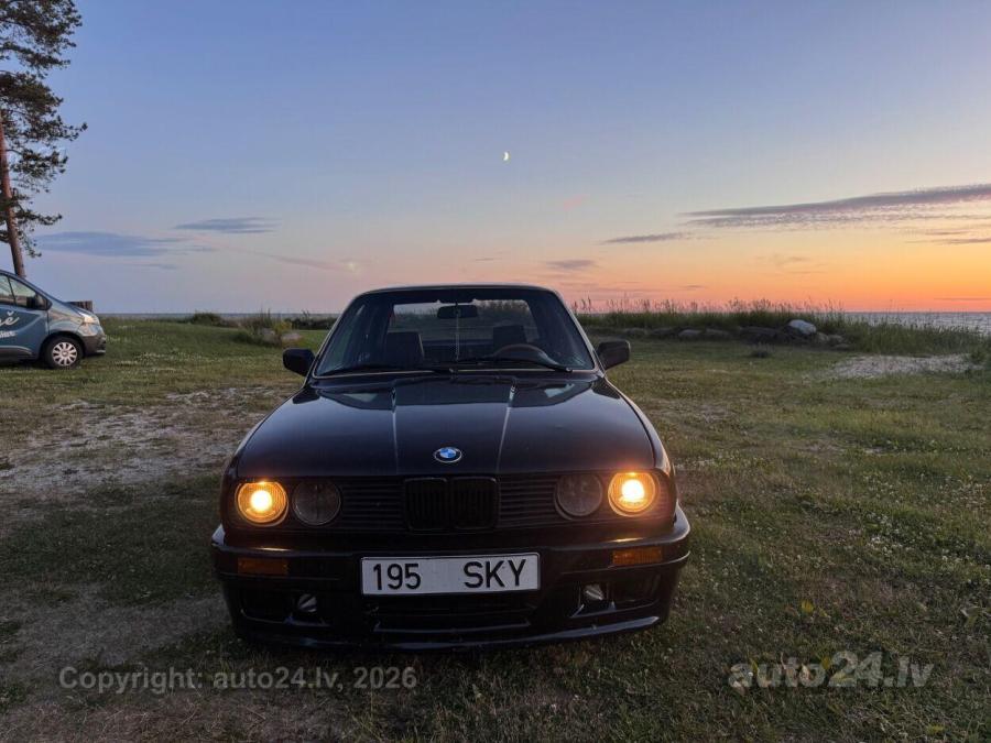 Melns BMW 3 Series 1987 Tallina, ar dzinēja tilpumu 2.40 L un nobraukumu 0 tūkst. km par 14500 €, foto 5 vietnē AUTOMOTO.COM.LV