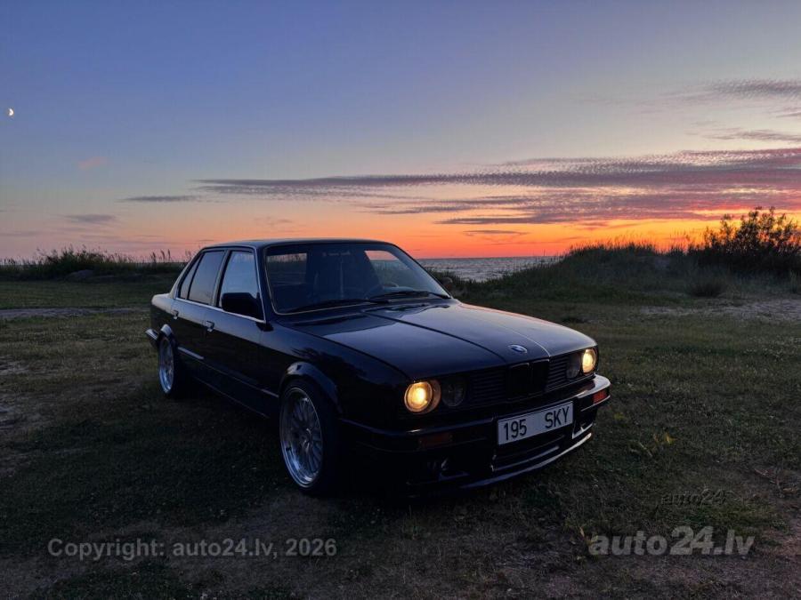 Melns BMW 3 Series 1987 Tallina, ar dzinēja tilpumu 2.40 L un nobraukumu 0 tūkst. km par 14500 €, foto 6 vietnē AUTOMOTO.COM.LV