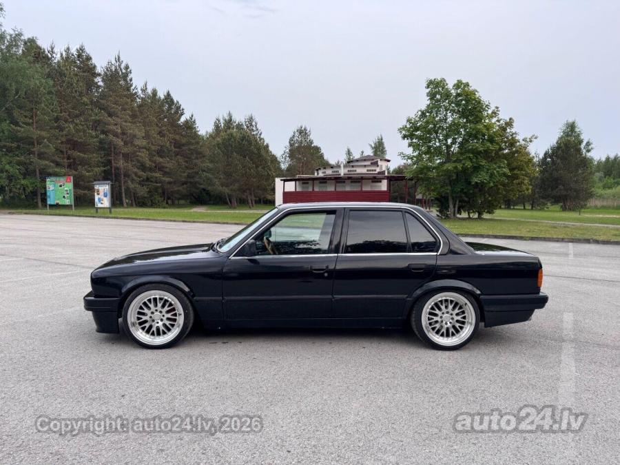 Melns BMW 3 Series 1987 Tallina, ar dzinēja tilpumu 2.40 L un nobraukumu 0 tūkst. km par 14500 €, foto 8 vietnē AUTOMOTO.COM.LV