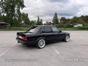 Melns BMW 3 Series 1987 Tallina, ar dzinēja tilpumu 2.40 L un nobraukumu 0 tūkst. km par 14500 €, foto 10 vietnē AUTOMOTO.COM.LV