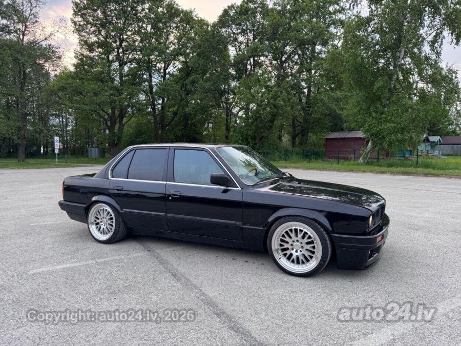 Melns BMW 3 Series 1987 Tallina, ar dzinēja tilpumu 2.40 L un nobraukumu 0 tūkst. km par 14500 €, foto 11 vietnē AUTOMOTO.COM.LV