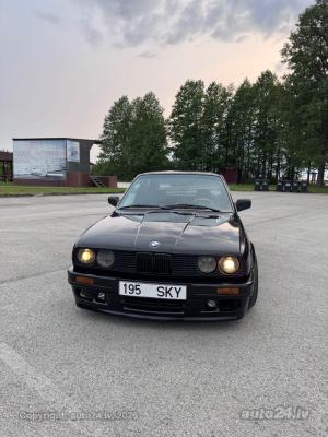 Melns BMW 3 Series 1987 Tallina, ar dzinēja tilpumu 2.40 L un nobraukumu 0 tūkst. km par 14500 €, foto 12 vietnē AUTOMOTO.COM.LV