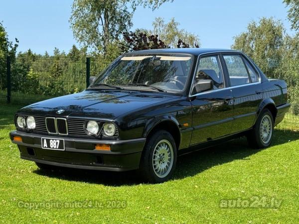 Melns BMW 3 Series 1990 Tallina, ar dzinēja tilpumu 1.60 L un nobraukumu 211 tūkst. km par 12000 €, foto 3 vietnē AUTOMOTO.COM.LV