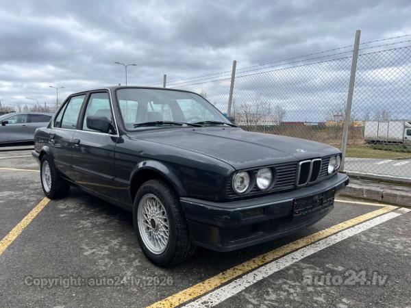 Black BMW 3 Series 1990 in Tallinn, with an engine capacity of 1.60 L and mileage of 209 thousand km for 6200 €, photo 1 on AUTOMOTO.COM.LV