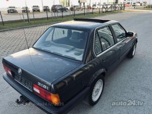 Black BMW 3 Series 1990 in Tallinn, with an engine capacity of 1.60 L and mileage of 209 thousand km for 6650 €, photo 13 on AUTOMOTO.COM.LV