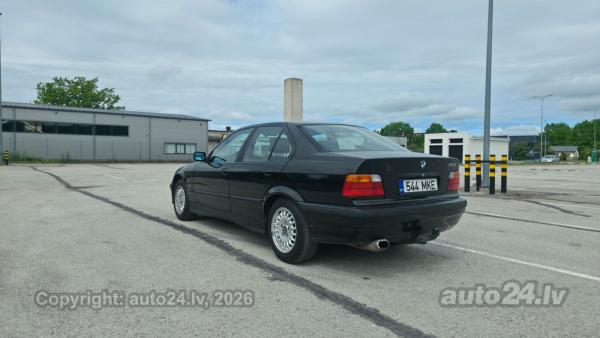 Melns BMW 3 Series 1995 Tallina, ar dzinēja tilpumu 1.60 L un nobraukumu 256 tūkst. km par 3500 €, foto 7 vietnē AUTOMOTO.COM.LV