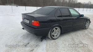Melns BMW 3 Series 1997 Tallina, ar dzinēja tilpumu 2.80 L un nobraukumu 300 tūkst. km par 6600 €, foto 4 vietnē AUTOMOTO.COM.LV