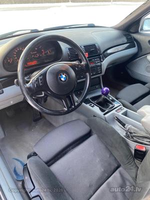 Melns BMW 3 Series 2001 Hāpsalu, ar dzinēja tilpumu 2.50 L un nobraukumu 293 tūkst. km par 3600 €, foto 12 vietnē AUTOMOTO.COM.LV