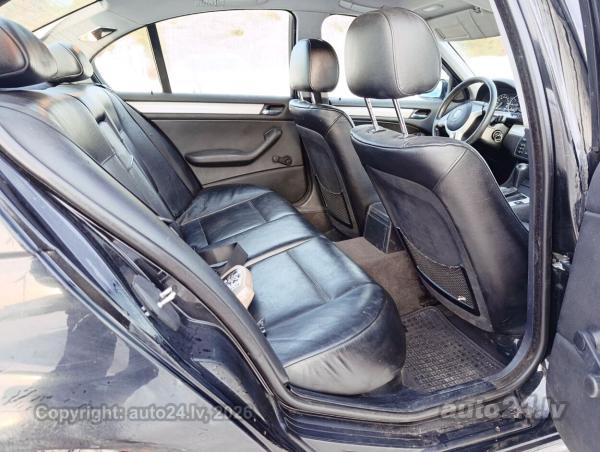 Melns BMW 3 Series 2001 Tallina, ar dzinēja tilpumu 1.90 L un nobraukumu 359 tūkst. km par 1390 €, foto 11 vietnē AUTOMOTO.COM.LV