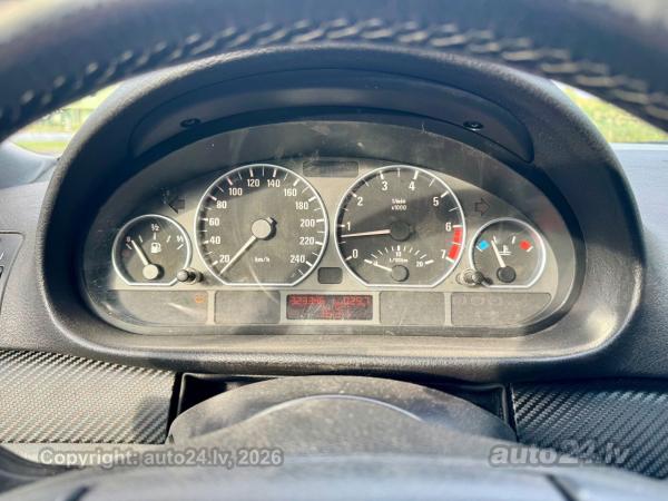 Melns BMW 3 Series 2001 Tallina, ar dzinēja tilpumu 2.20 L un nobraukumu 323 tūkst. km par 2000 €, foto 10 vietnē AUTOMOTO.COM.LV