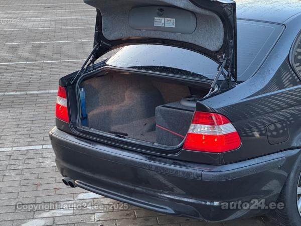 Melns BMW 3 Series 2002 Tallina, ar dzinēja tilpumu 2.20 L un nobraukumu 261 tūkst. km par 4500 €, foto 11 vietnē AUTOMOTO.COM.LV