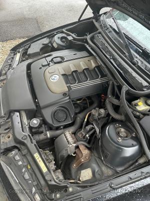 Melns BMW 3 Series 2002 Tallina, ar dzinēja tilpumu 2.90 L un nobraukumu 470 tūkst. km par 2700 €, foto 14 vietnē AUTOMOTO.COM.LV