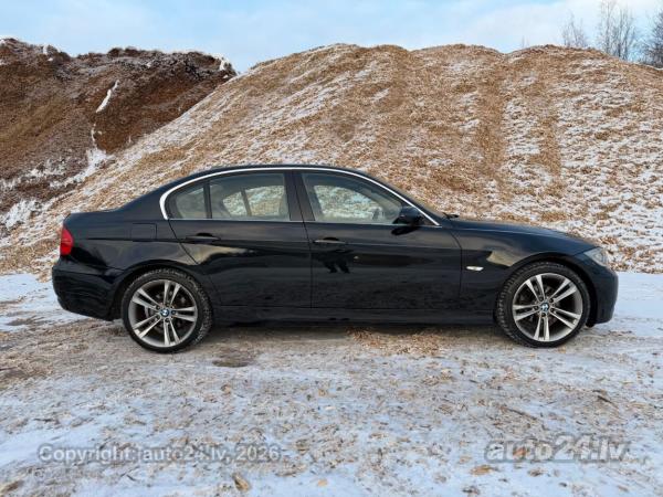 Melns BMW 3 Series 2005 Pērnava, ar dzinēja tilpumu 2.50 L un nobraukumu 221 tūkst. km par 4900 €, foto 7 vietnē AUTOMOTO.COM.LV