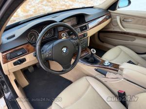 Melns BMW 3 Series 2005 Pērnava, ar dzinēja tilpumu 2.50 L un nobraukumu 221 tūkst. km par 4900 €, foto 12 vietnē AUTOMOTO.COM.LV