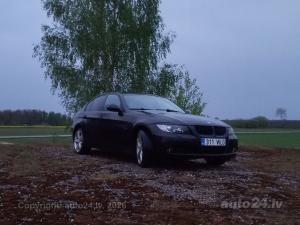 Melns BMW 3 Series 2005 Tartu, ar dzinēja tilpumu 2.00 L un nobraukumu 384 tūkst. km par 2900 €, foto  vietnē AUTOMOTO.COM.LV