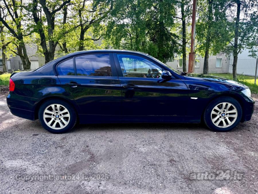 Black BMW 3 Series 2005 in Tallinn, with an engine capacity of 2.00 L and mileage of 215 thousand km for 4300 €, photo 8 on AUTOMOTO.COM.LV