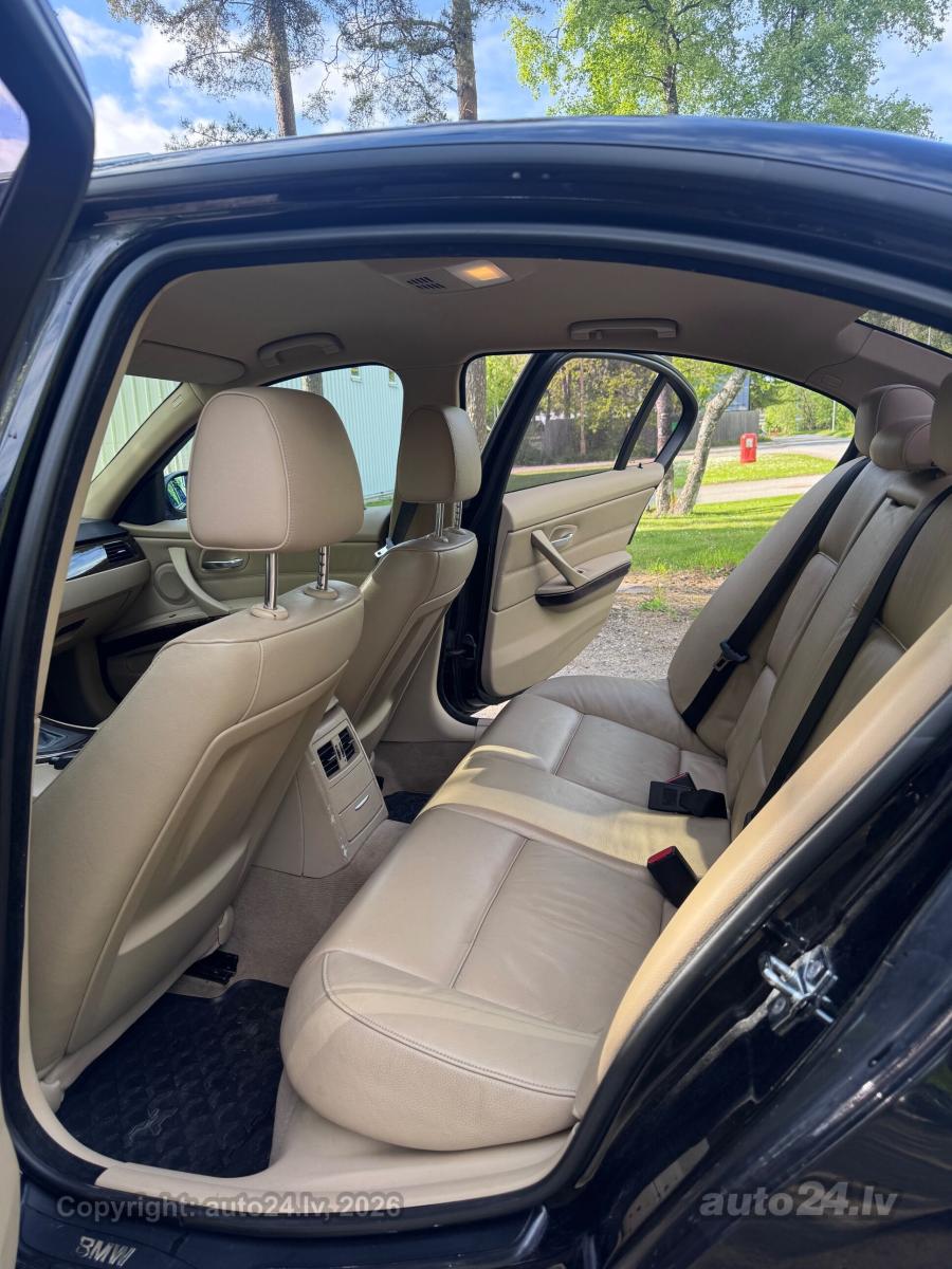 Black BMW 3 Series 2005 in Tallinn, with an engine capacity of 2.00 L and mileage of 215 thousand km for 4300 €, photo 15 on AUTOMOTO.COM.LV